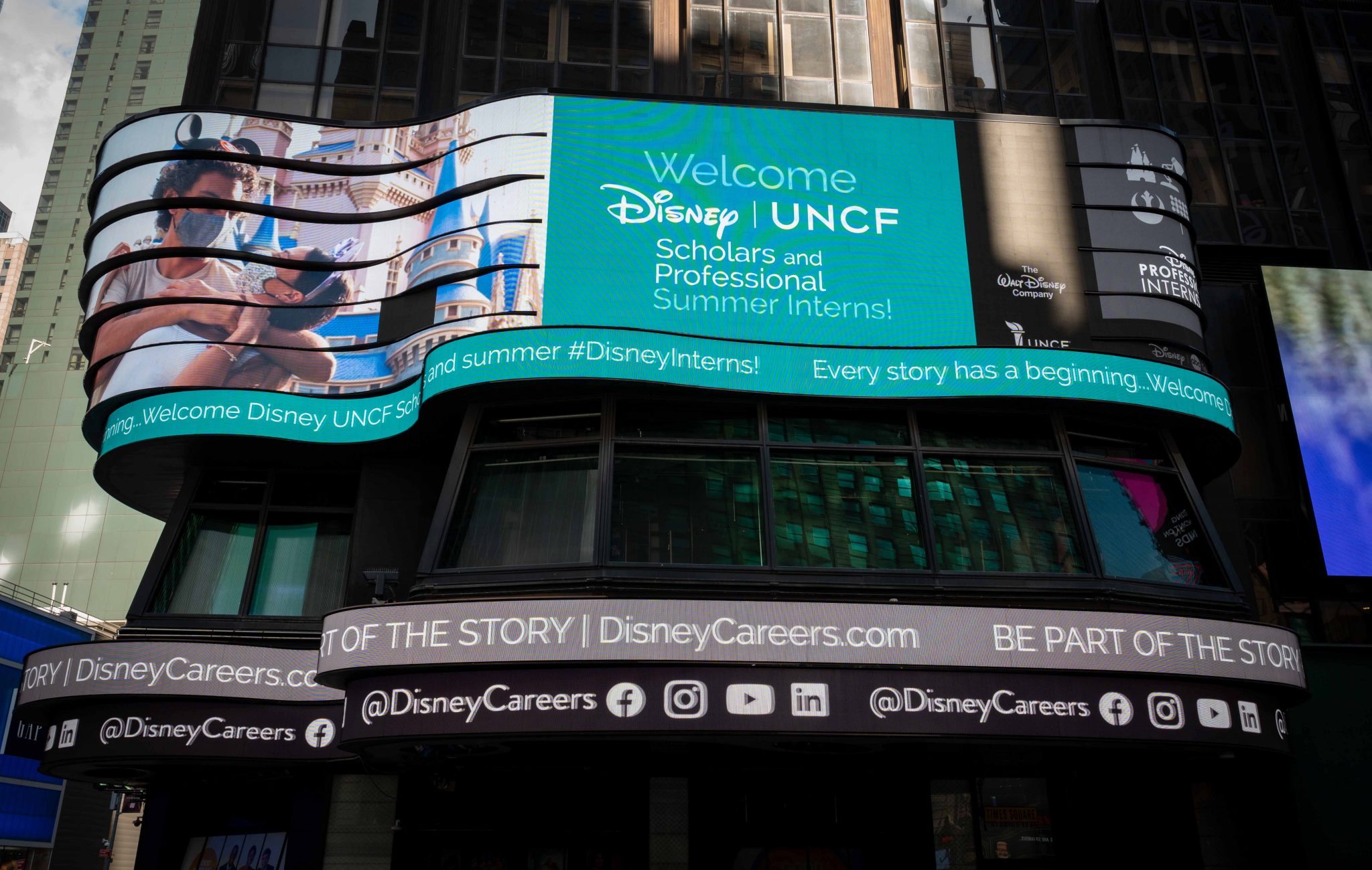 A super surprise: #DisneyInterns featured on a Times Square super sign ...