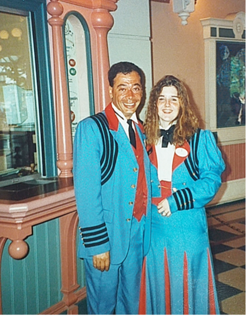Cast Members from Disneyland® Paris Celebrate 30 Magical Years with ...