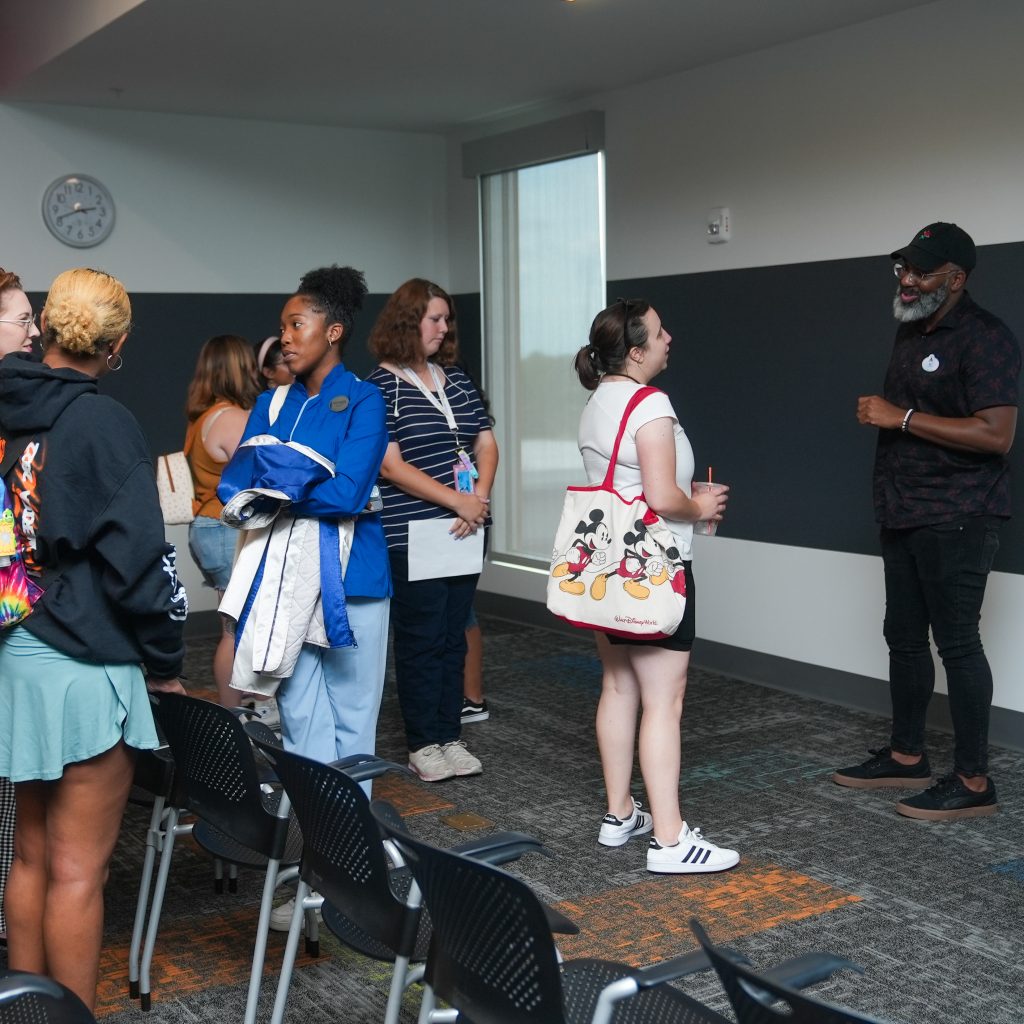 Apply now to make magic on the Disney College Program! - Life at Disney