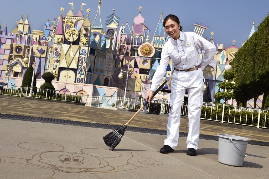 Disney College Program HKDL Roles - EN - Disney College Program Roles