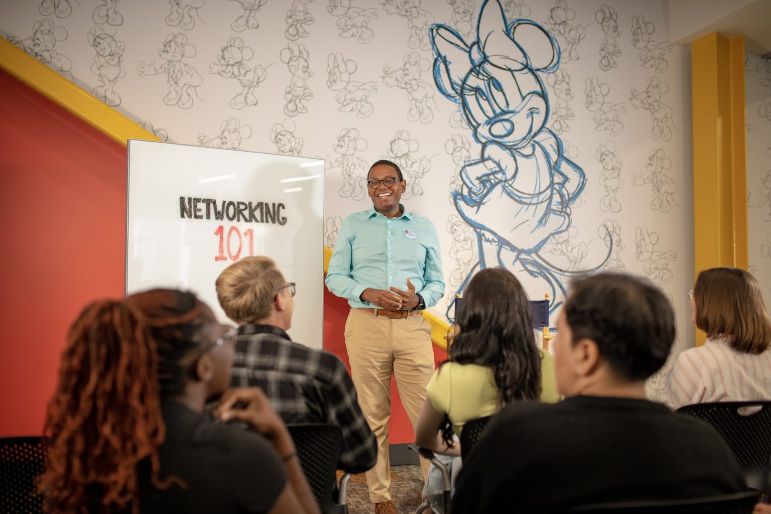 What’s the Difference Between a Disney Internship and the Disney ...