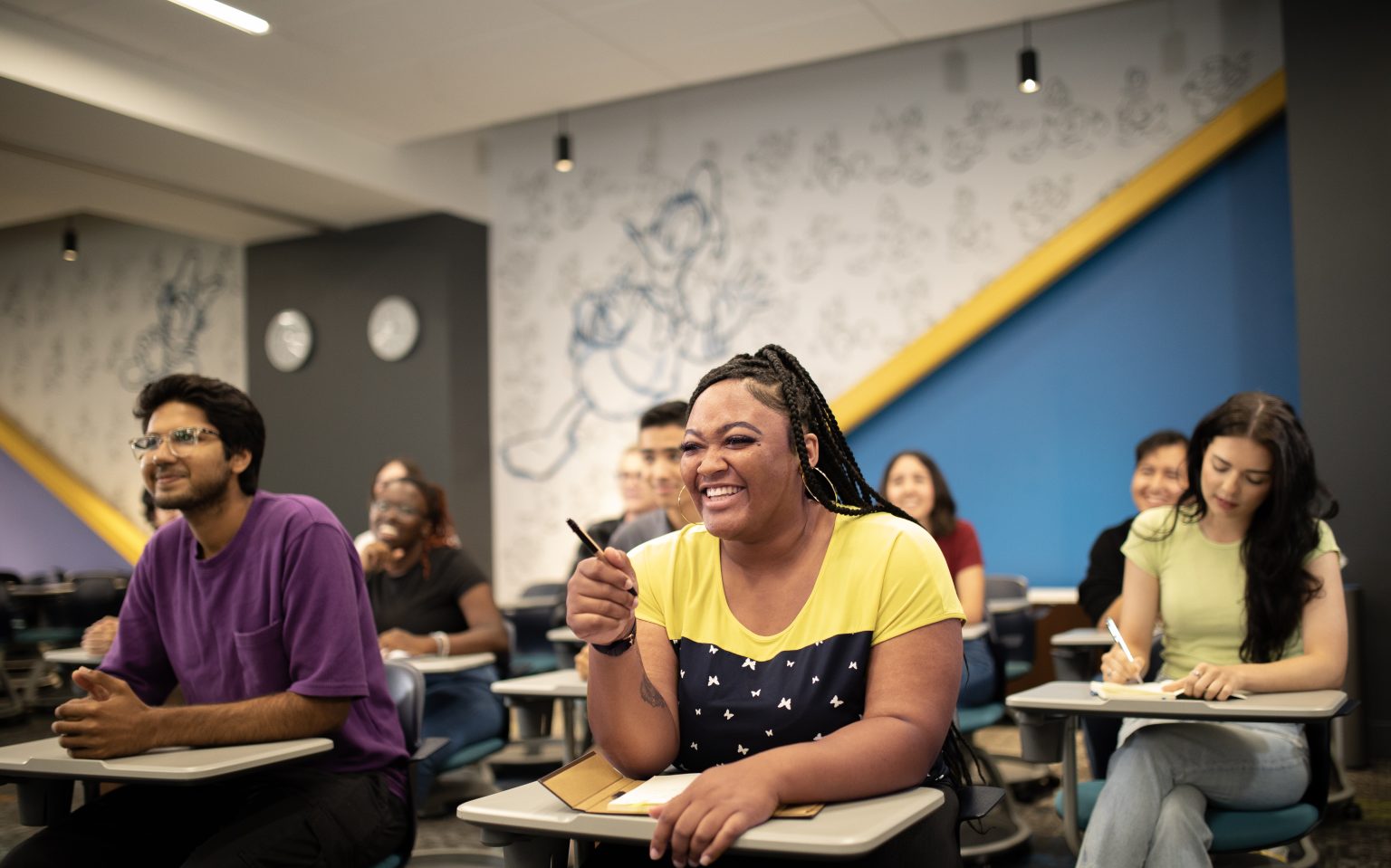 Disney College Program applications are OPEN! Apply today! - Life at Disney