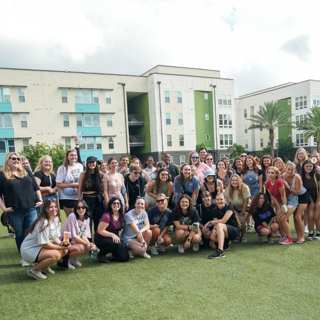 Disney College Program applications are OPEN! Apply today! - Life at Disney