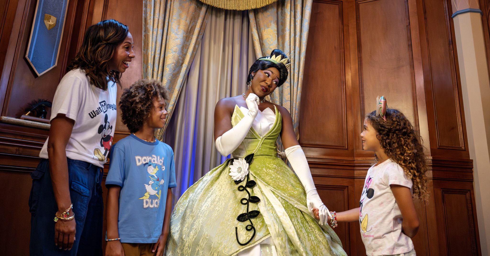 A Look Inside the Character Attendant Role on the Disney College ...