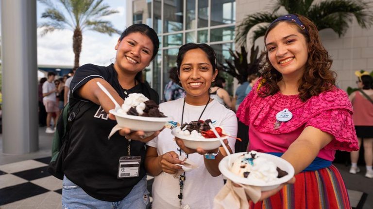 Flamingo Crossings Village - Experience Disney Programs